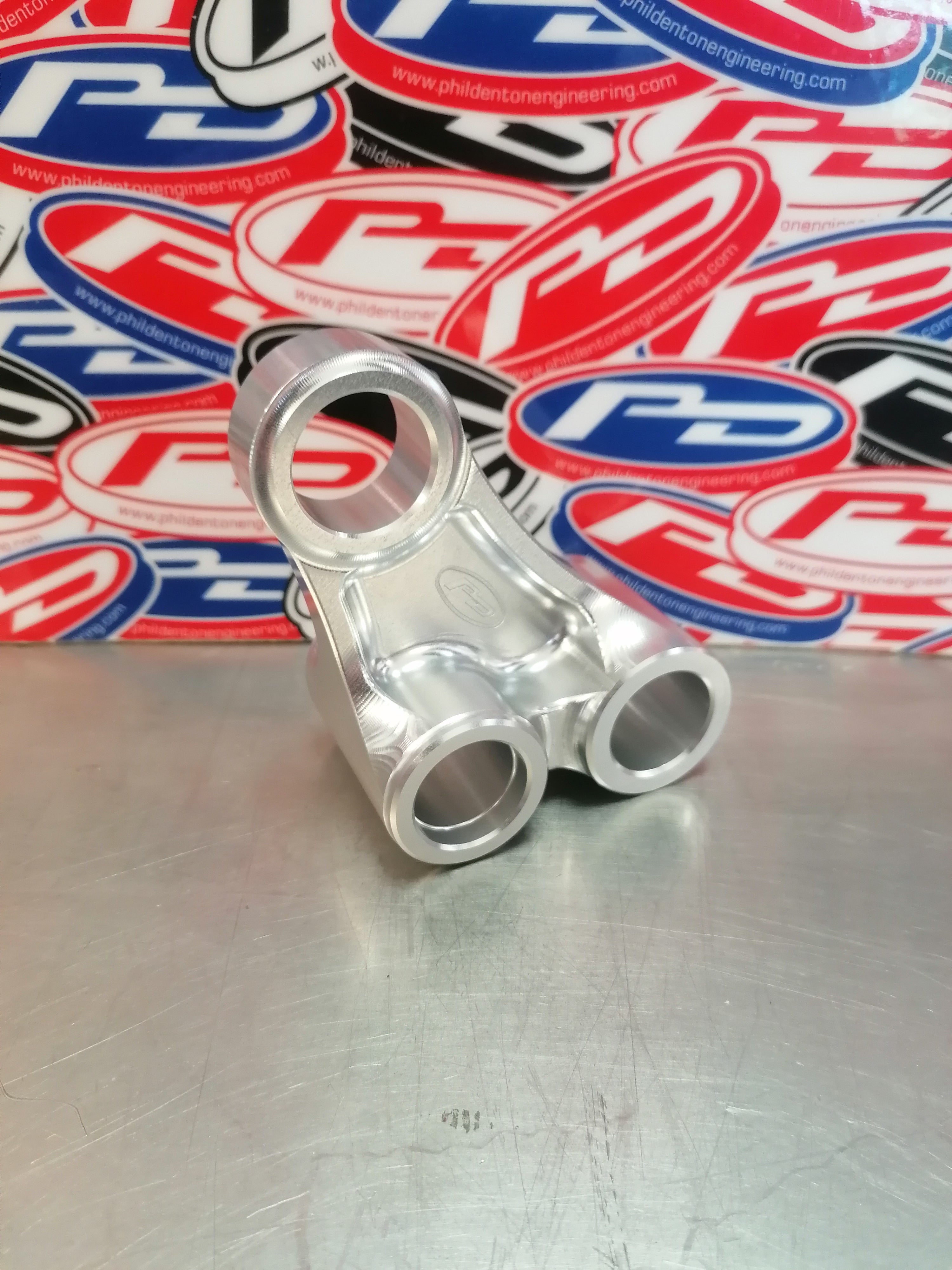 Billet suspension knuckle. 1989 CR250, 1989-1990 CR125-CR500 – SpD ...